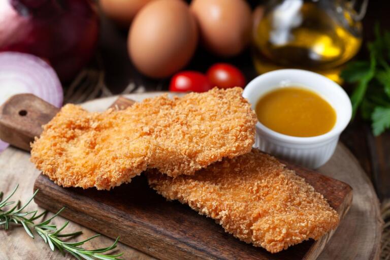 Cotoletta di pollo: fritta, al forno e in friggitrice ad aria | Gustoblog